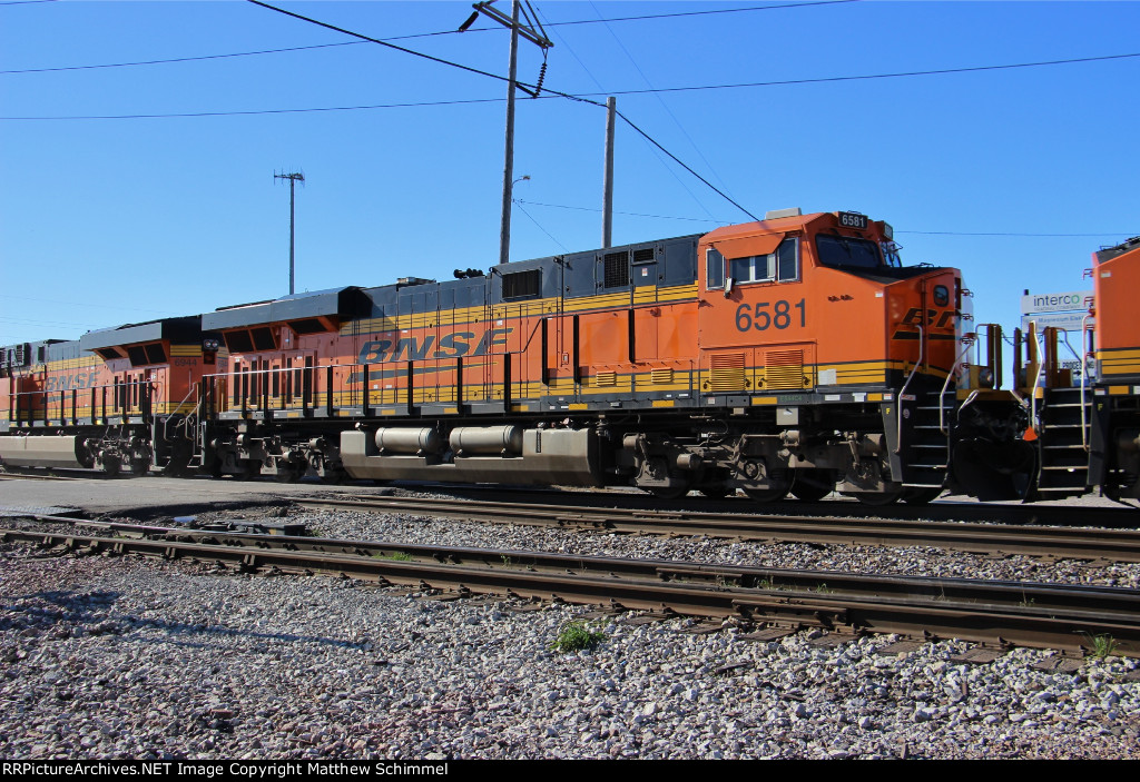 BNSF 6581